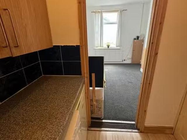 Studio Flat, Wakefield, WF2