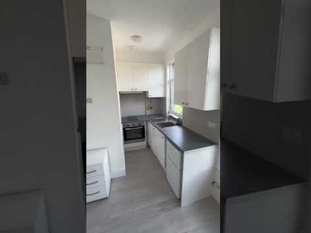 Studio Flat, Warwick Road, SW5