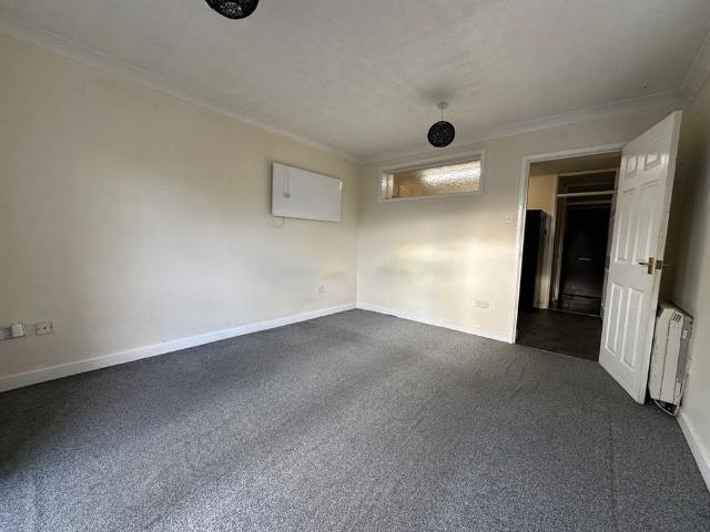 Studio Flat, Alma Road, SO14