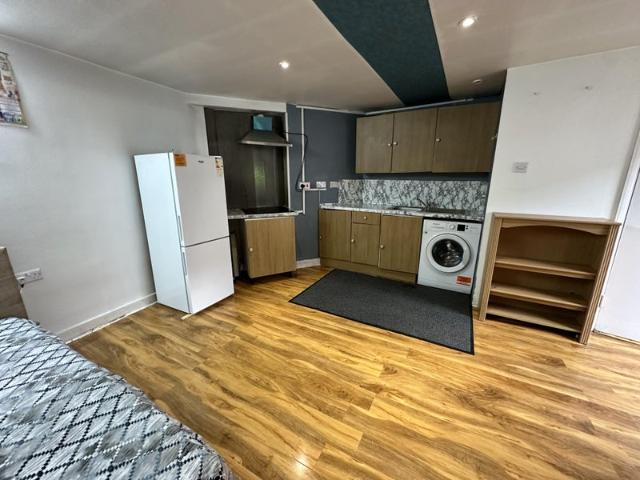 Studio Flat All Bills Included