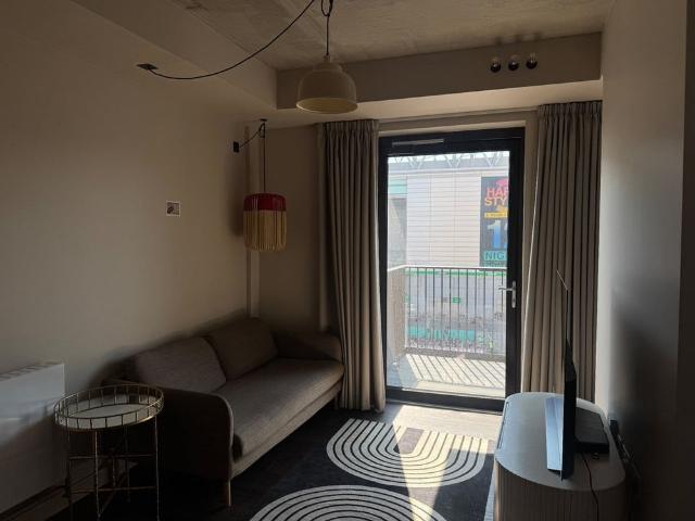 Studio Flat, Atlantic Crescent, HA9