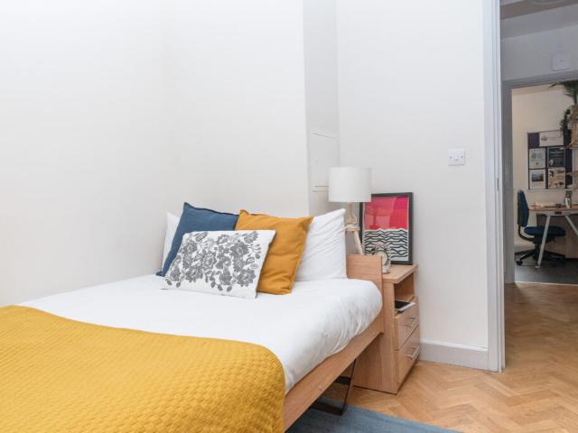 Studio flat B, at Goodenough College
