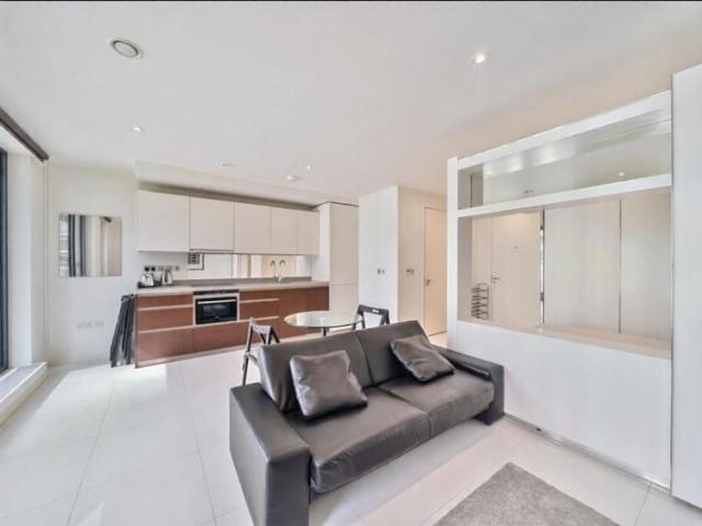 Studio Flat, Baltimore Wharf, E14
