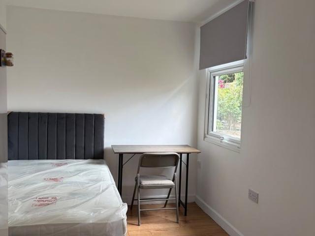 Studio Flat, Balmoral Road, HA2
