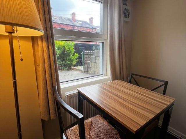 Studio Flat, Beechwood Terrace, LS4