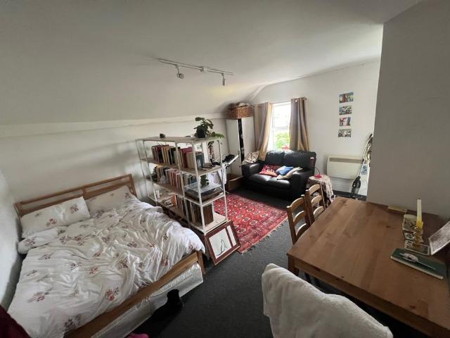Studio Flat, Berkeley Road, BS7