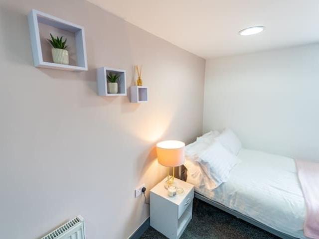 Studio Flat, Birmingham, B29