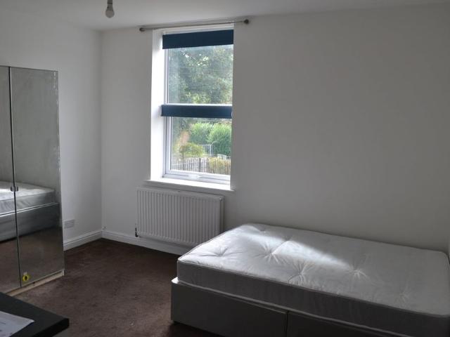 Studio Flat, Bolton Road, M6