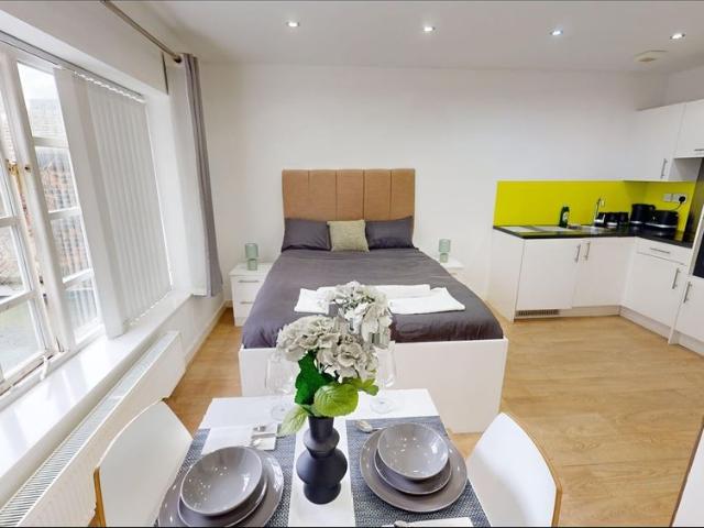 Studio Flat, Bold Street, L1