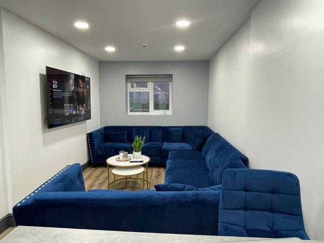 Studio Flat, Bournbrook Road, B29
