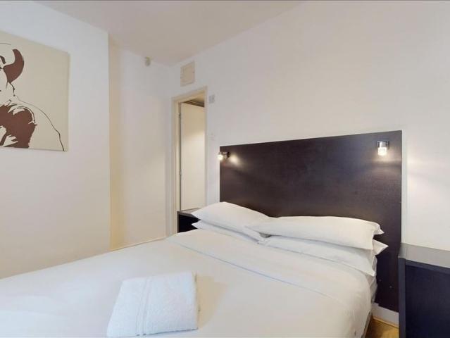 Studio Flat, Bloomsbury, WC1H
