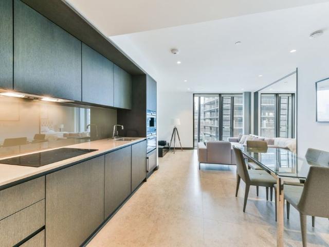 Studio Flat, Blackfriars Road, SE1