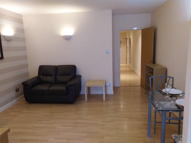 Studio Flat, Britannia House, LS1