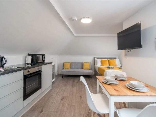 Studio Flat, Brick Lane, E1