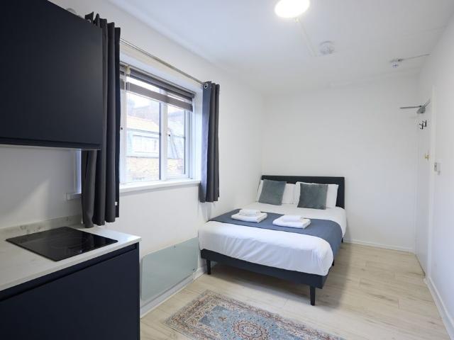 Studio Flat, Brick Lane, E1