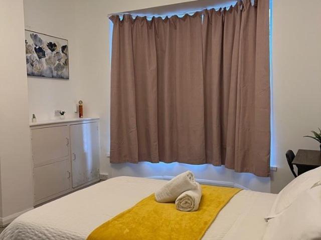 Studio Flat, Bristol Road, B5