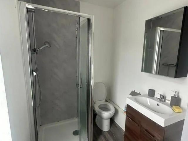 Studio Flat, Bruce Road, HA3