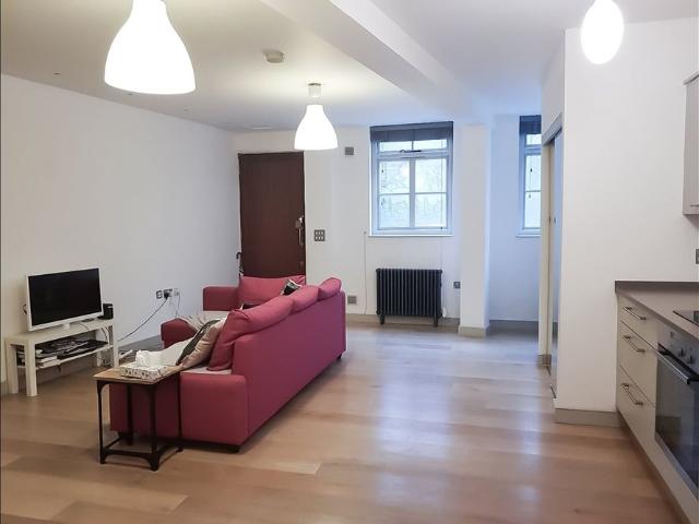 Studio Flat, Calvin Street, E1