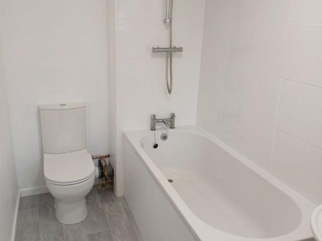 Studio Flat, Castle Gardens, NG7