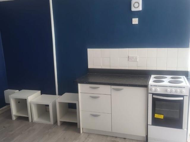 Studio Flat, Chester Road, B73