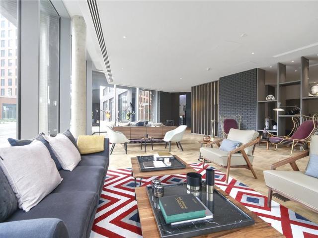 Studio Flat, City Island Way, E14