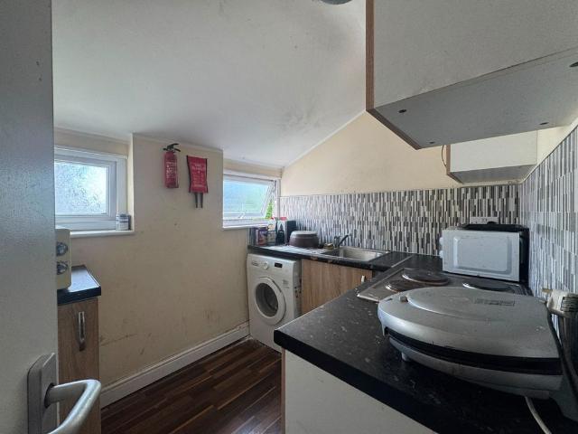 Studio Flat, Clarence Road, CR0