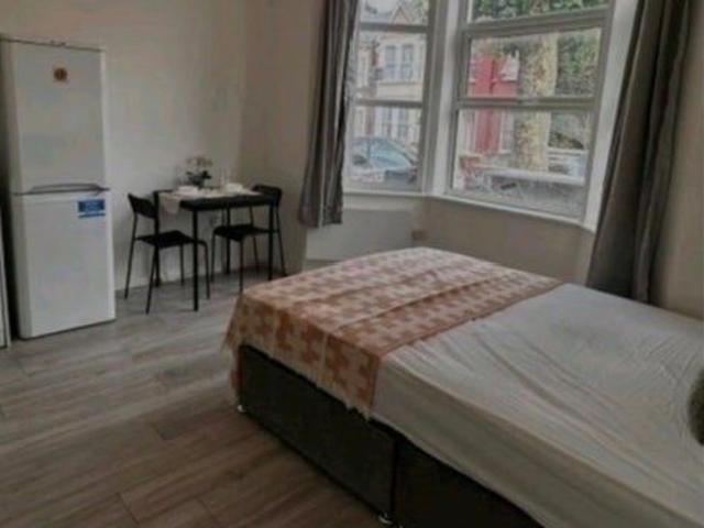 Studio Flat, Craven Park, NW10