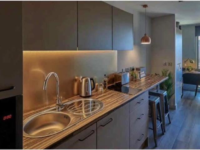 Studio Flat, Cumberland Place, SO15