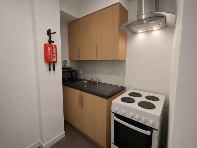 Studio Flat, Elfrida Crescent, SE6