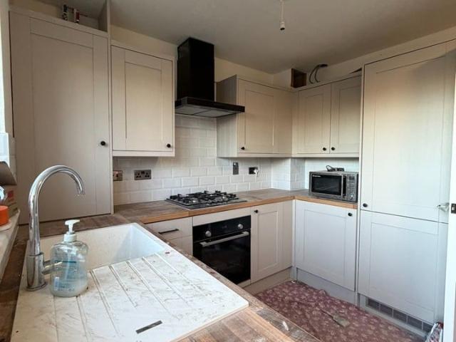 Studio Flat, Fenman Gardens, IG3