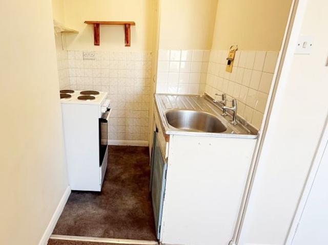 Studio Flat, First Avenue, Hove