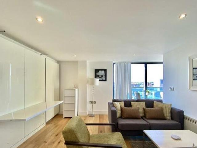 Studio Flat For Sale In 76 Station Road, Hayes