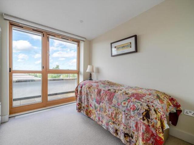 Studio flat for sale in Trinity Gate, Epsom Road, Guildford, Surrey GU1