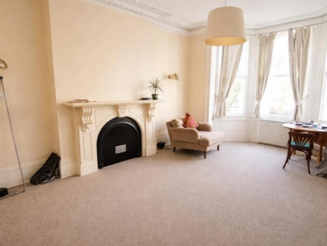 Studio flat for sale in Upper Rock Gardens, Brighton, BN2