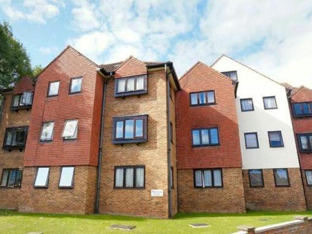 Studio Flat For Sale In Wallington, Surrey