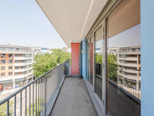 Studio flat for sale in Waverley House, Cathedral Walk, Bristol, BS1