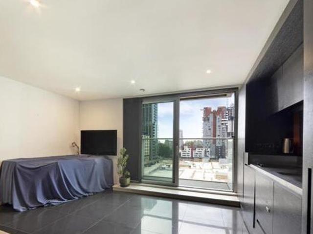 Studio Flat For Sale In West Tower, Canary Wharf