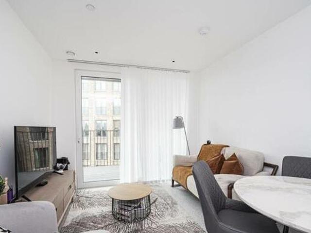 Studio Flat For Sale In Whitechapel, London