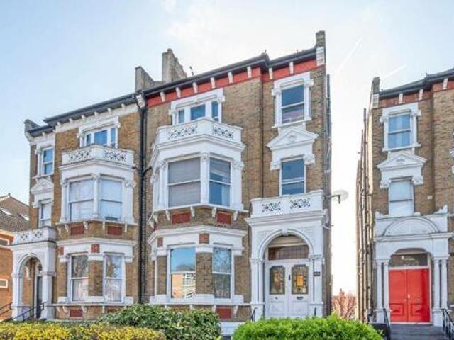 Studio Flat For Sale In Wimbledon, London