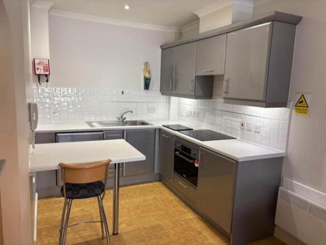 Studio flat for sale in Abbey Square, Reading, RG1