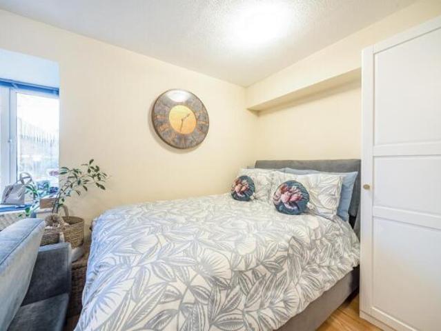 Studio flat for sale in Ashbourne Road, London, W5