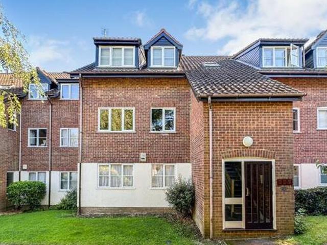 Studio Flat For Sale In Barnet, Hertfordshire