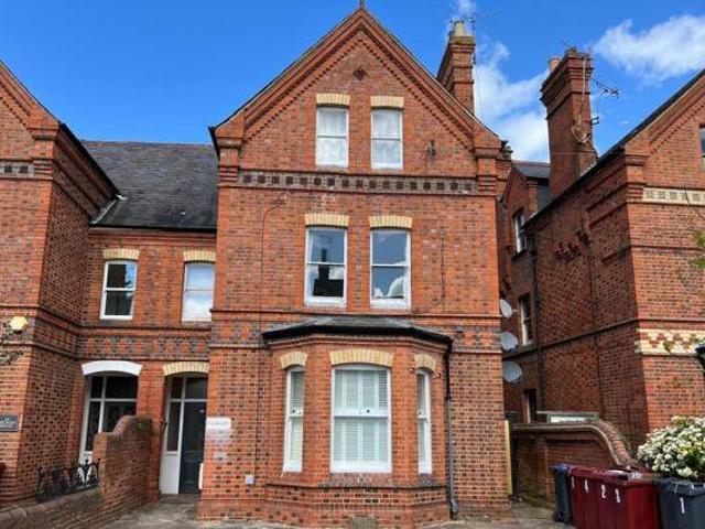 Studio Flat For Sale In Berkshire