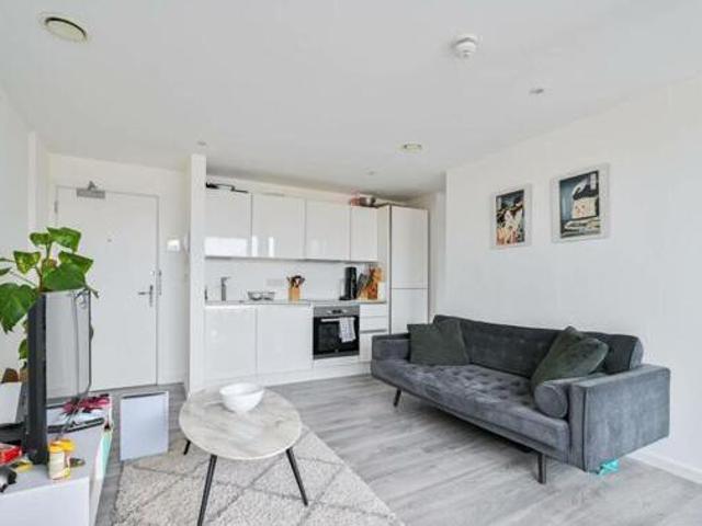 Studio Flat For Sale In Bermondsey, London