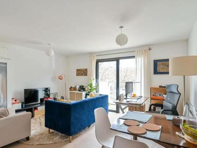 Studio Flat For Sale In Canada Water, London
