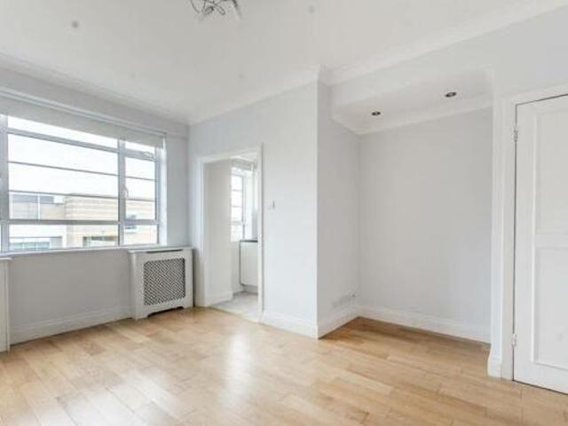 Studio Flat For Sale In Chelsea, London
