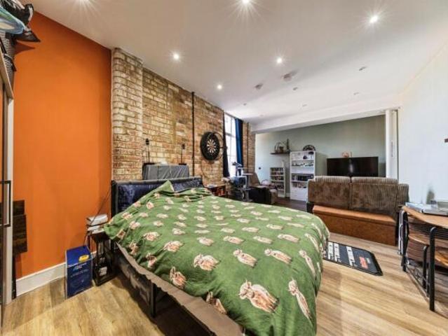Studio flat for sale in Dunster Street, Northampton, NN1
