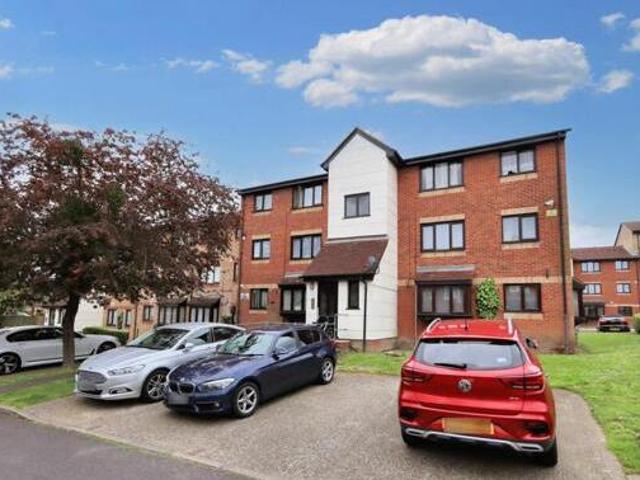 Studio Flat For Sale In Enfield