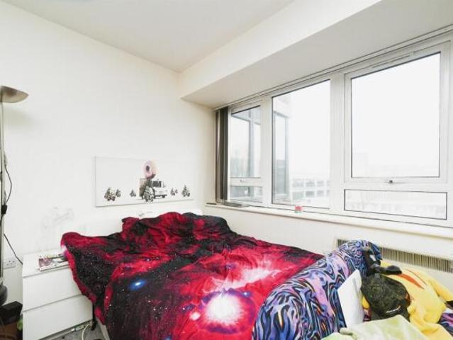 Studio flat for sale in Farnsby Street, Swindon, SN1