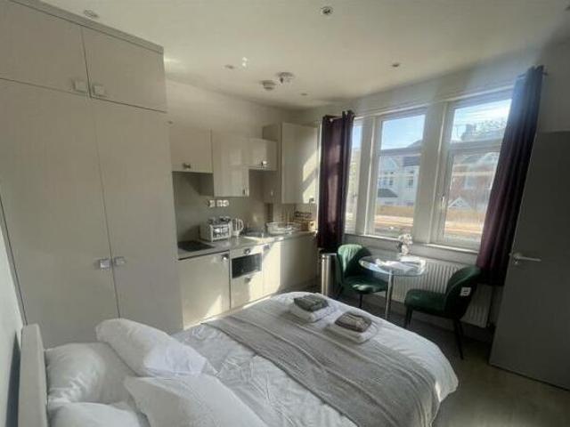 Studio Flat For Sale In Finchley